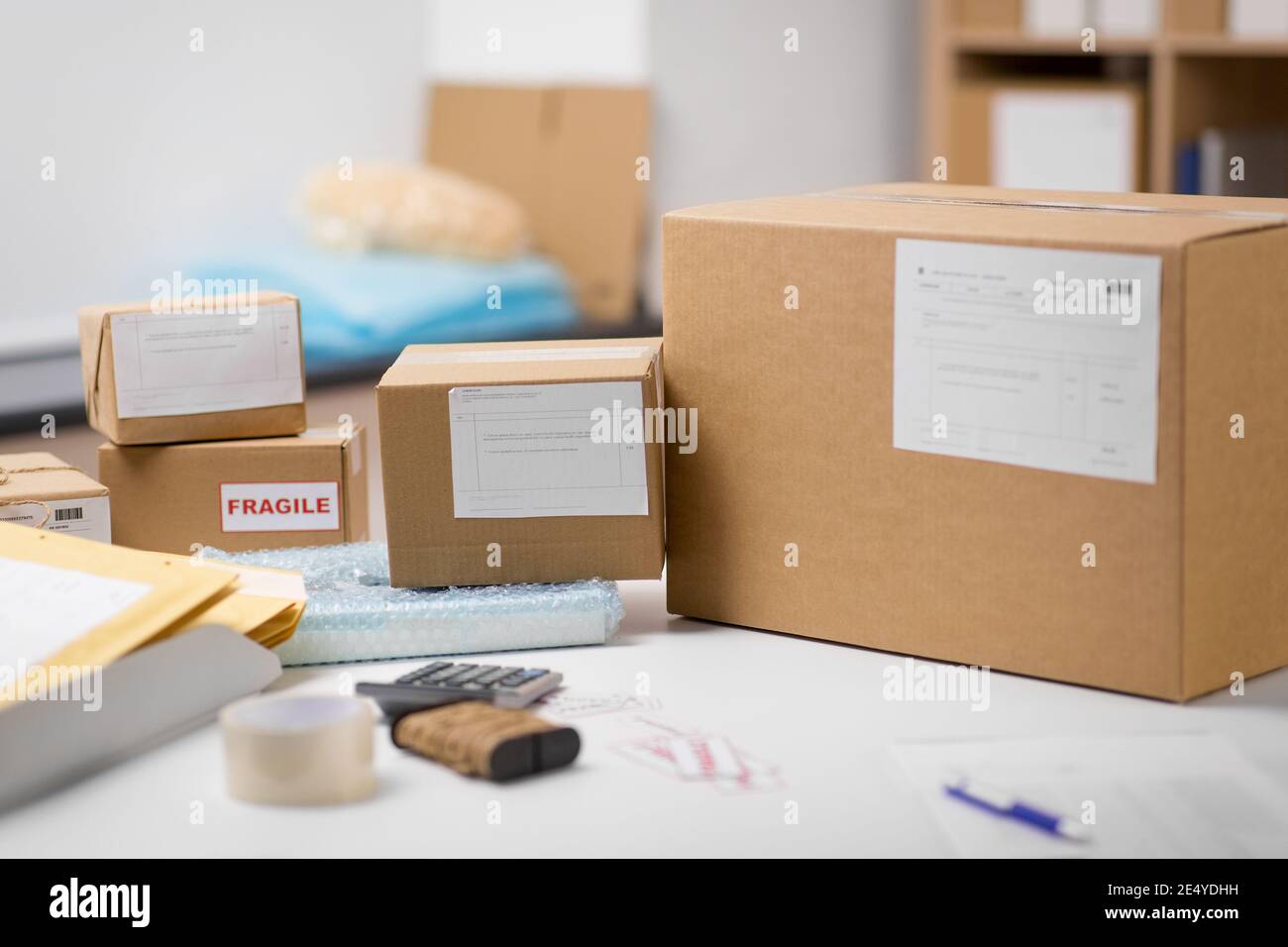 Shipment packing boxes hi-res stock photography and images - Alamy