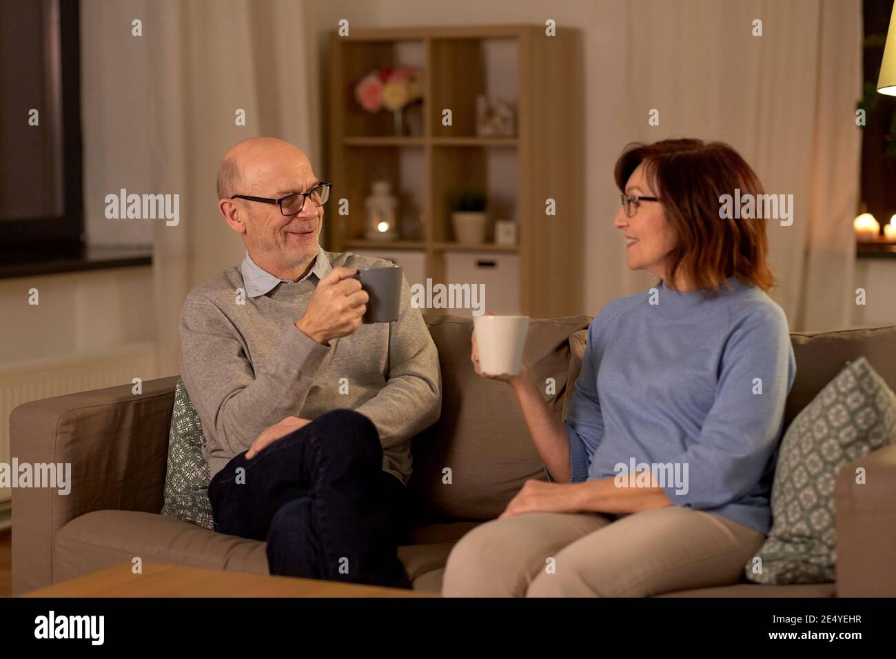 Elderly couple drinking tea hi-res stock photography and images - Alamy