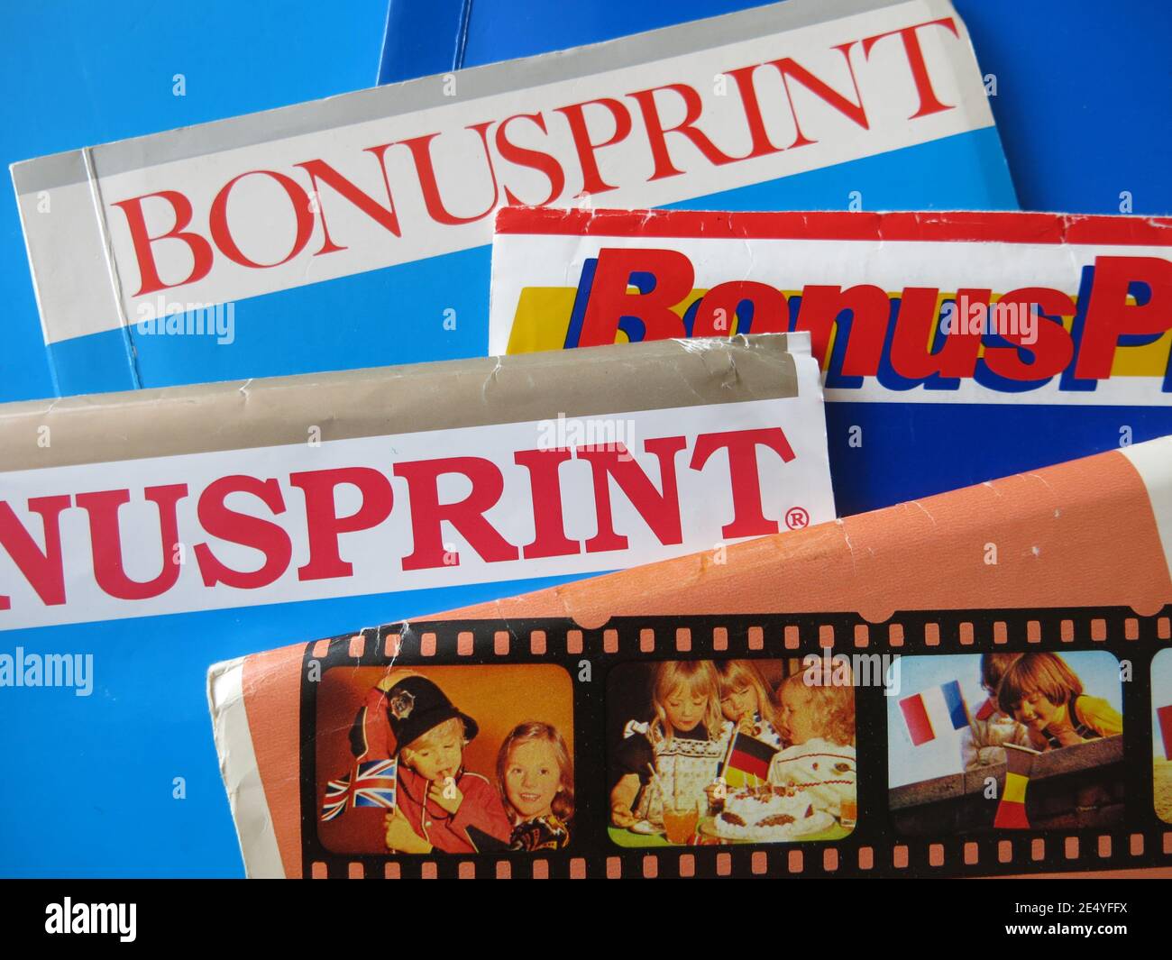 Developing photographs prints hi-res stock photography and images - Alamy