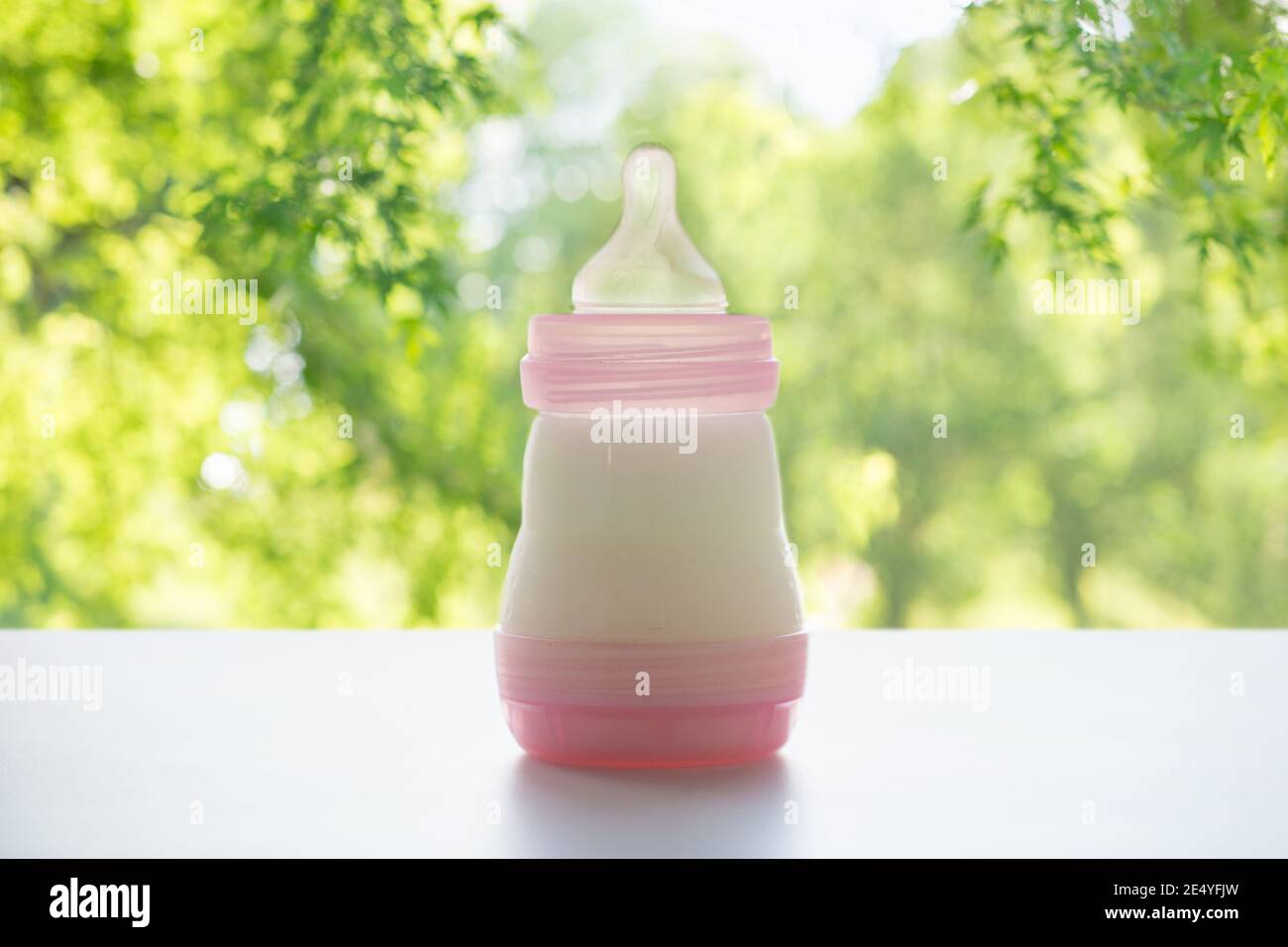 Infant milk hi-res stock photography and images - Alamy