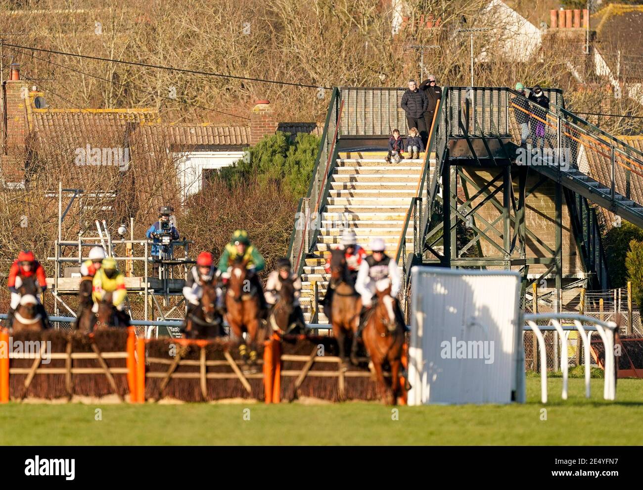 Download station hi-res stock photography and images - Alamy