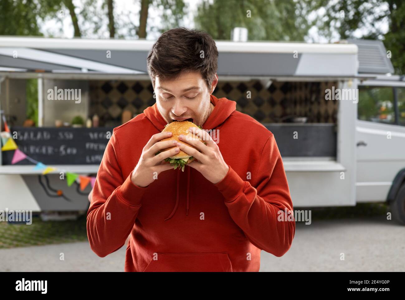 Man eating food big hi-res stock photography and images - Alamy