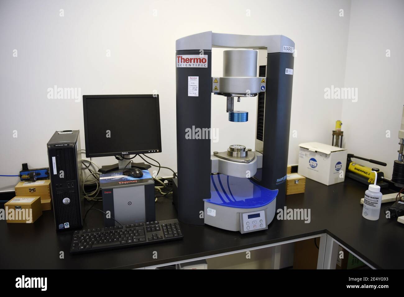 Thermo Scientific HAAKE MARS Rheometer is designed to meet the demands ...