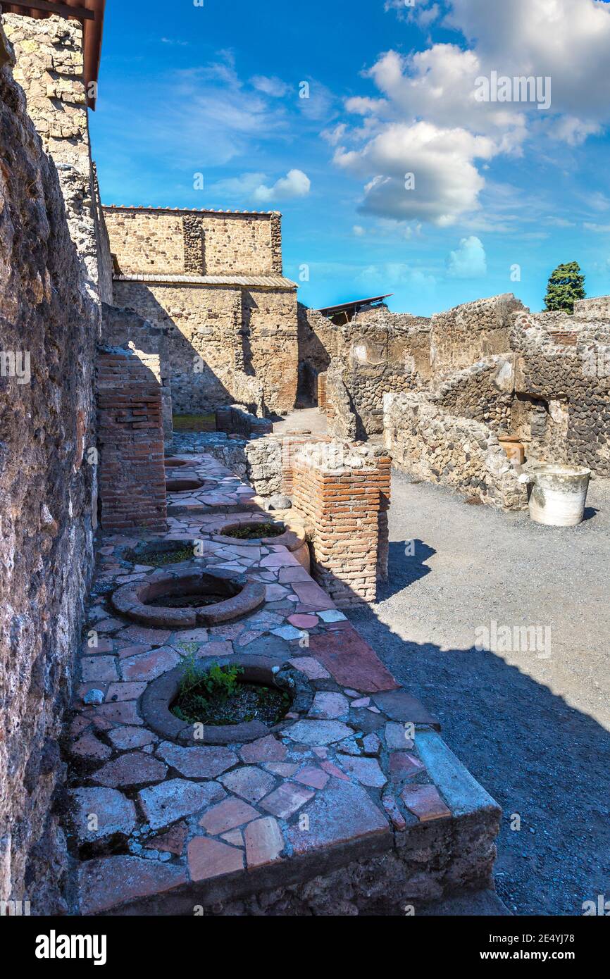 Pompeii city destroyed in 79BC by the eruption of Mount Vesuvius Stock ...