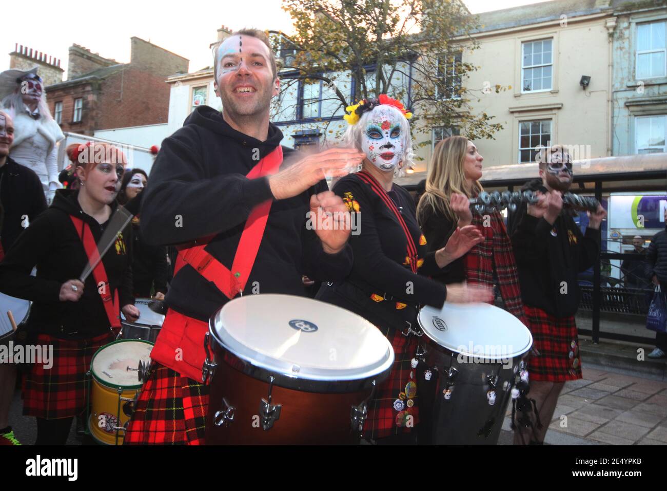 Scottish parade banners hi-res stock photography and images - Alamy