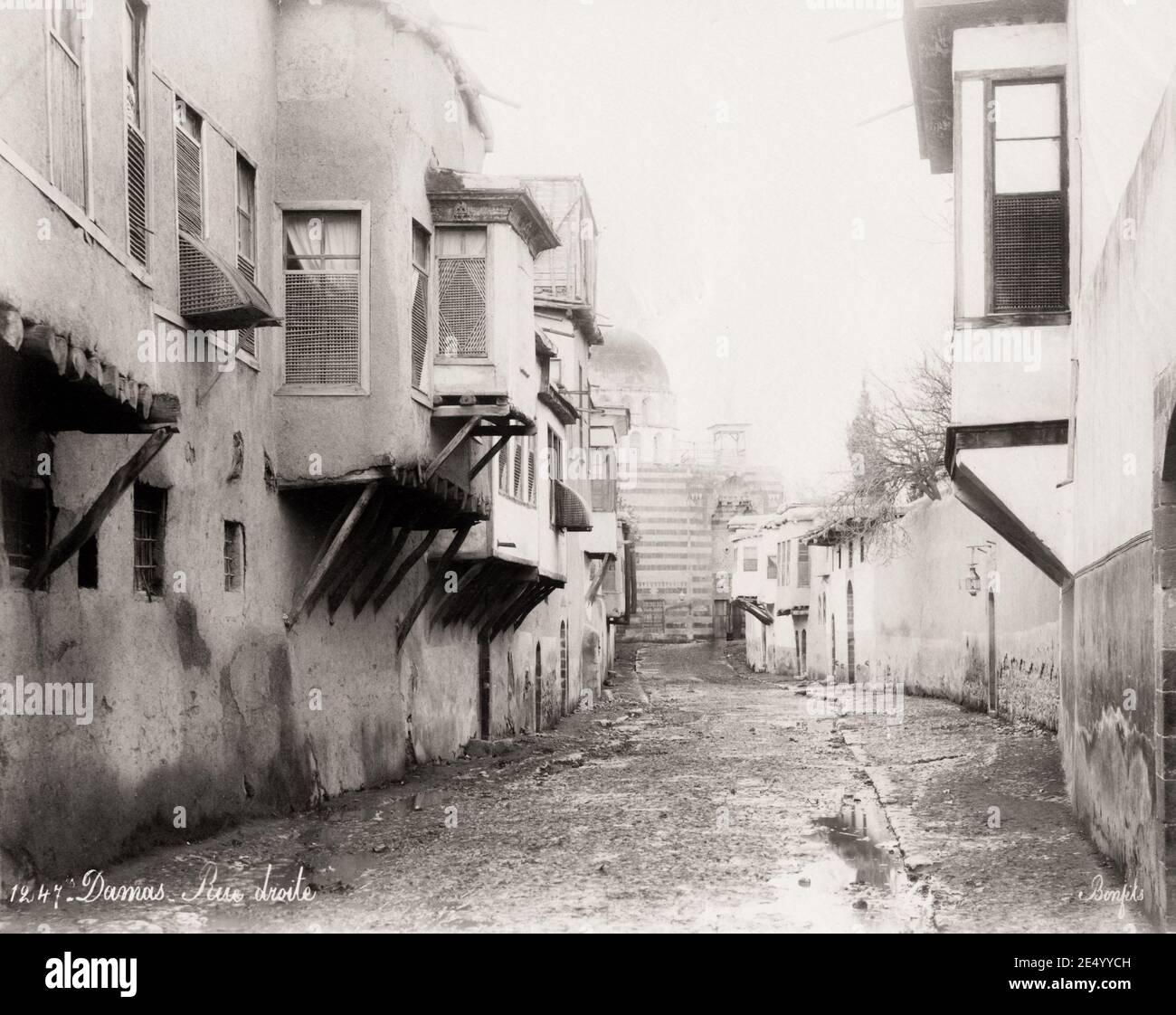 Damascus straight street hi-res stock photography and images - Alamy