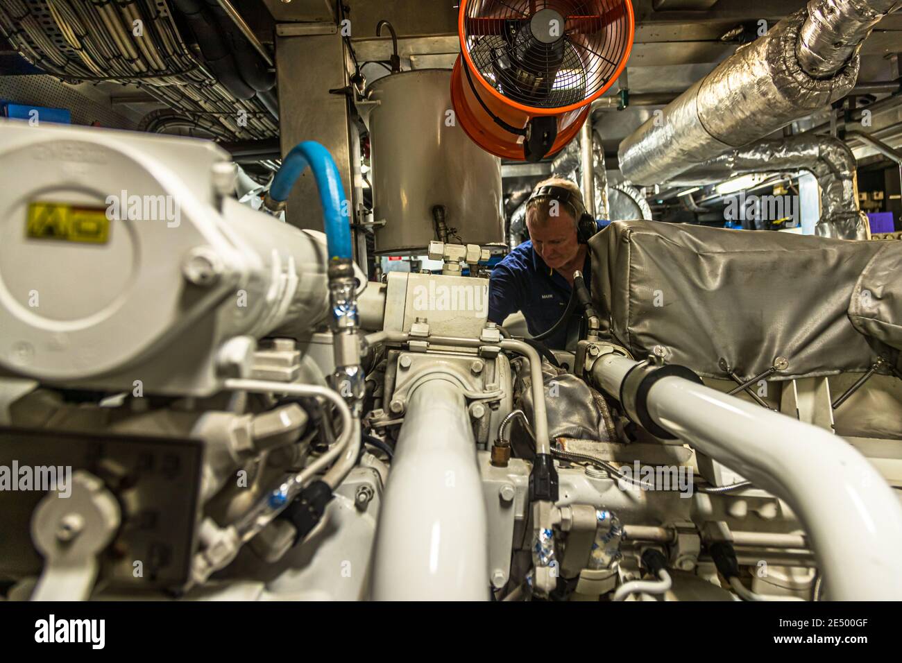 Stay in vehicle hi-res stock photography and images - Alamy