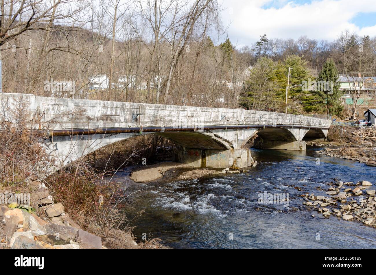 Abandoned bridge in central Pennsylvania Stock Photo - Alamy