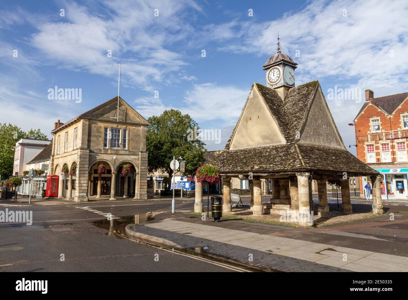 Town Hall & Market Cross on Market Square, in Witney, a historic market ...