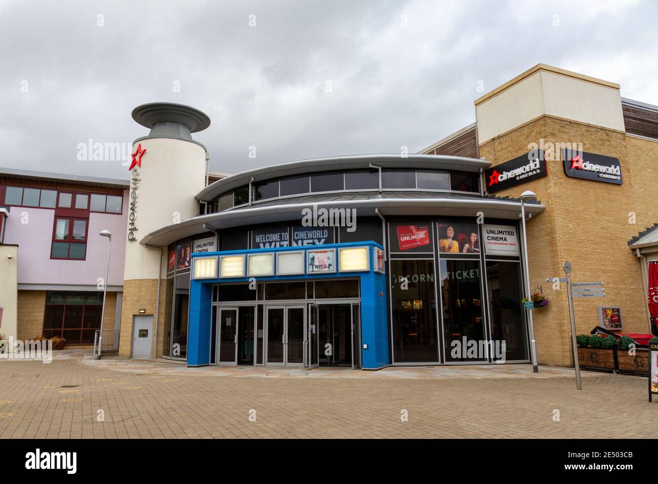 Cineworld witney hi-res stock photography and images - Alamy