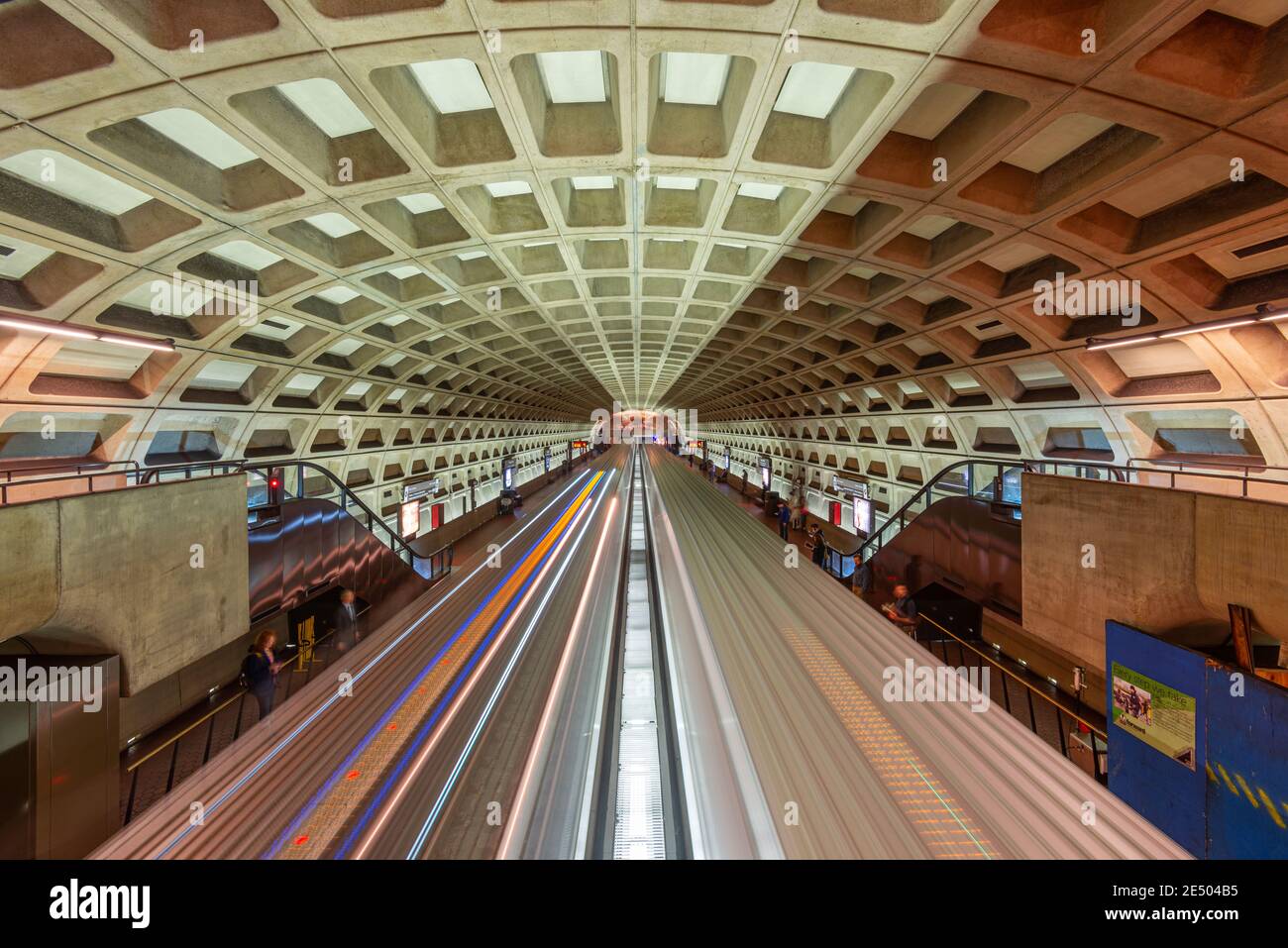 WASHINGTON, D.C. - APRIL 10, 2015: Trains and passengers in a Metro ...