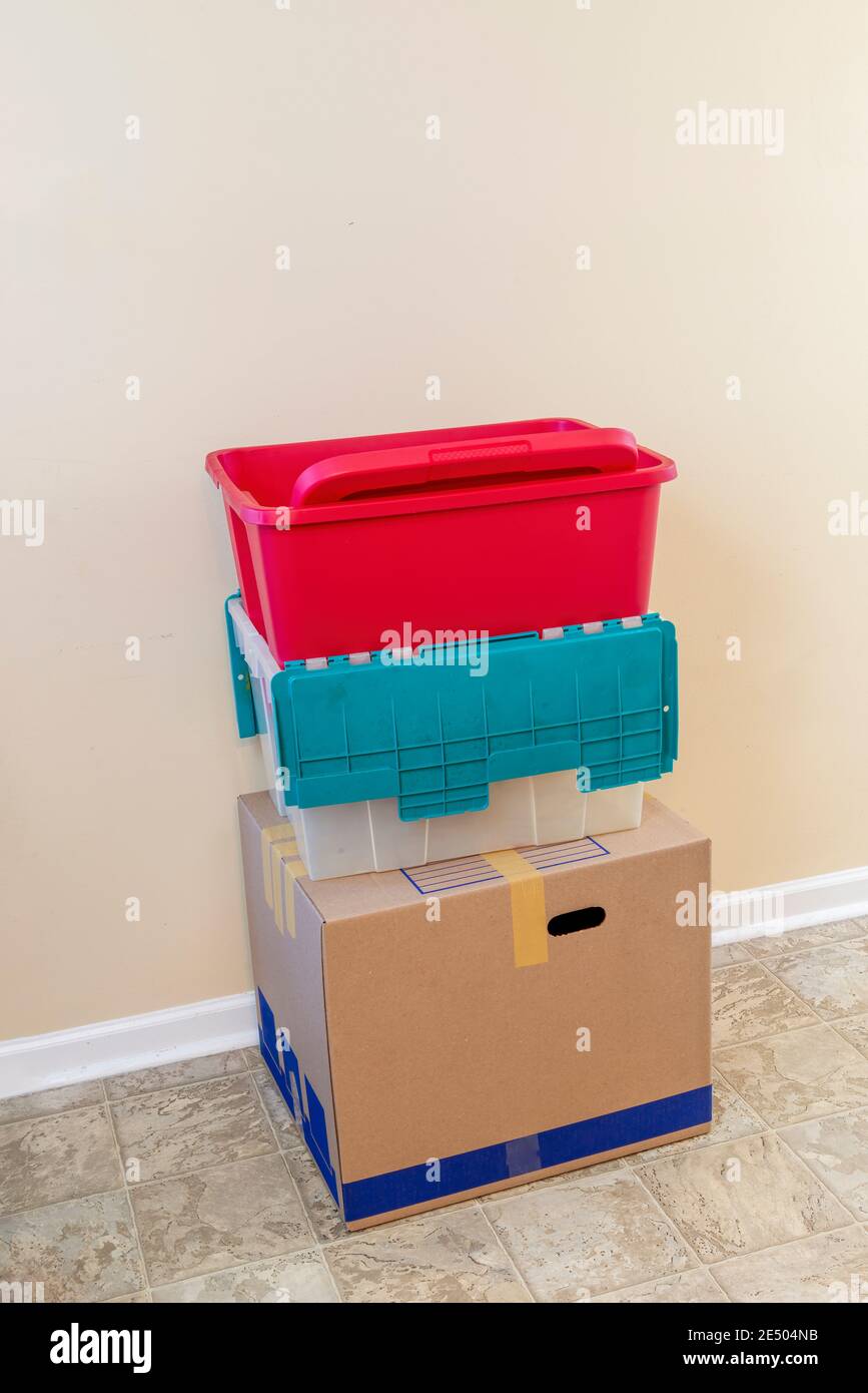 Plastic storage bins hi-res stock photography and images - Alamy