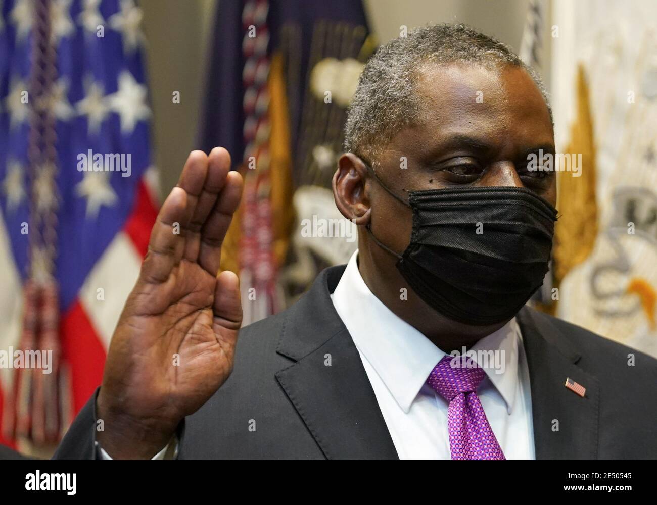 Lloyd austin sworn in hi-res stock photography and images - Alamy