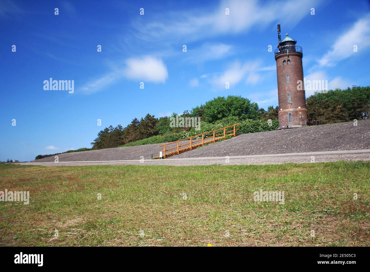 Holz gelander hi-res stock photography and images - Alamy