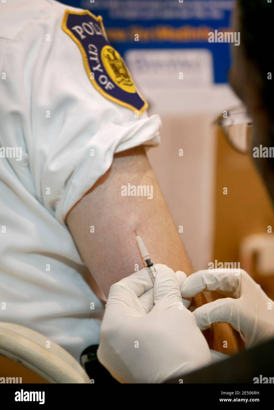 Intradermal injection hi-res stock photography and images - Alamy