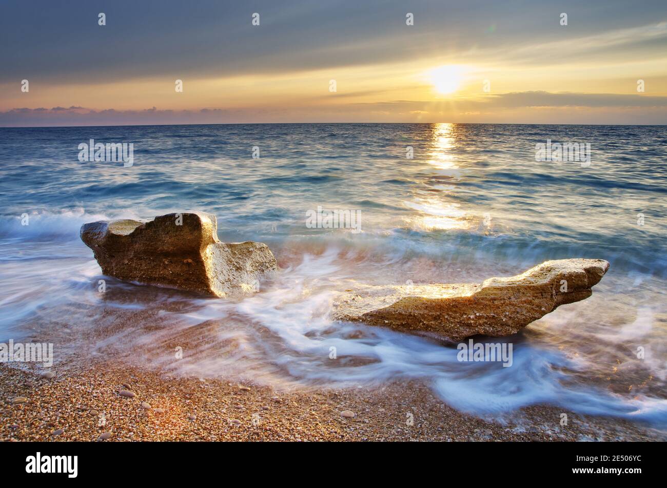 Beautiful beach sea big hi-res stock photography and images - Alamy