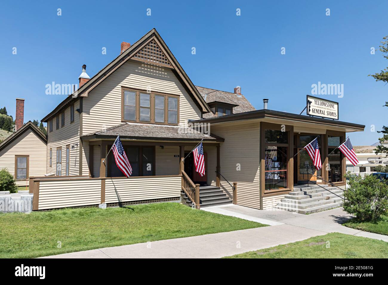 Yellowstone general stores hi-res stock photography and images - Alamy