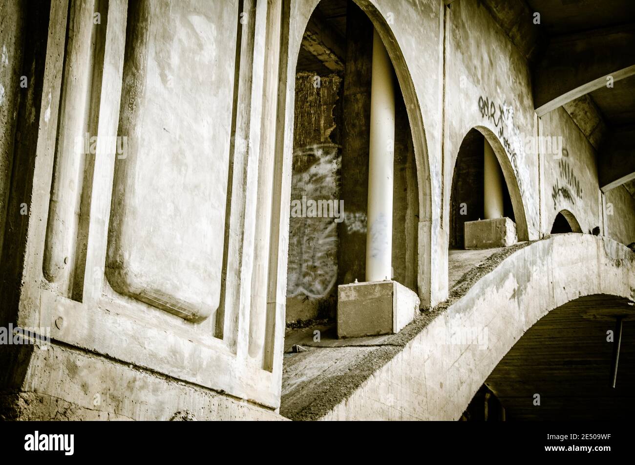 Understructure hi-res stock photography and images - Alamy