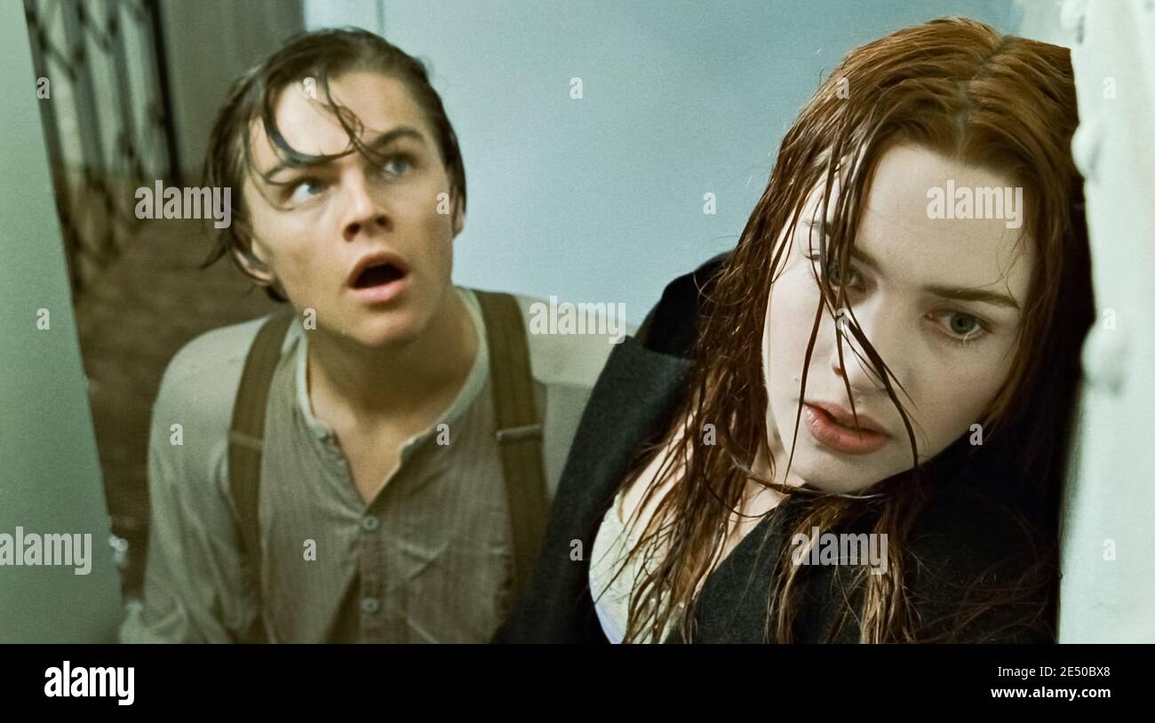USA. Kate Winslet and Leonardo DiCaprio in a scene from the ©Paramount ...