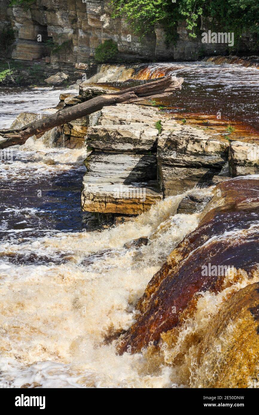 Waterfall on river swale hi-res stock photography and images - Alamy