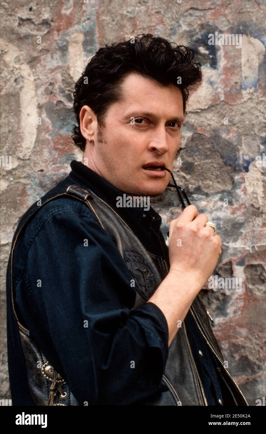 THE HAGUE, THE NETHERLANDS - MAY 14, 1991: Barry Hay is the leadsinger ...