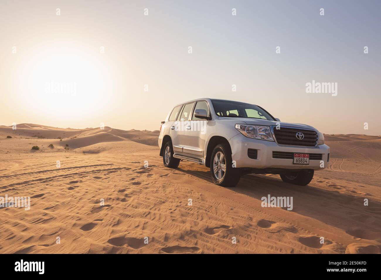 Toyota land cruiser desert hi-res stock photography and images - Alamy
