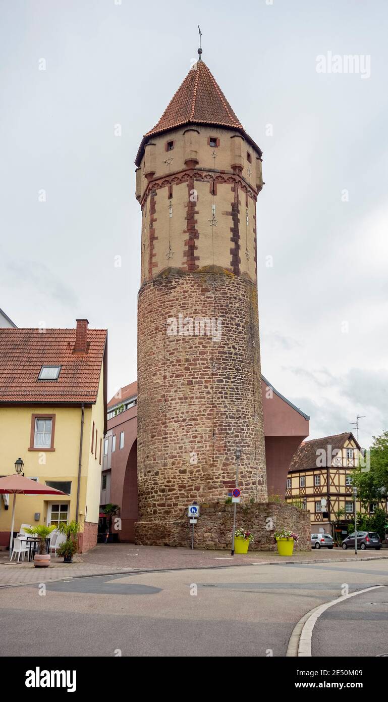 Medieval house facade hi-res stock photography and images - Alamy