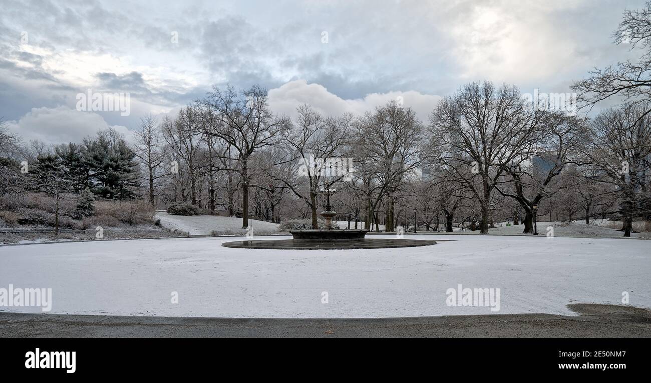 Central Park in winter after snow storm Stock Photo - Alamy