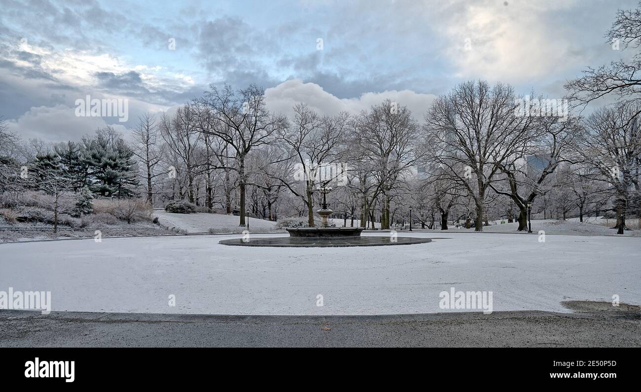 Central Park in winter after snow storm Stock Photo - Alamy