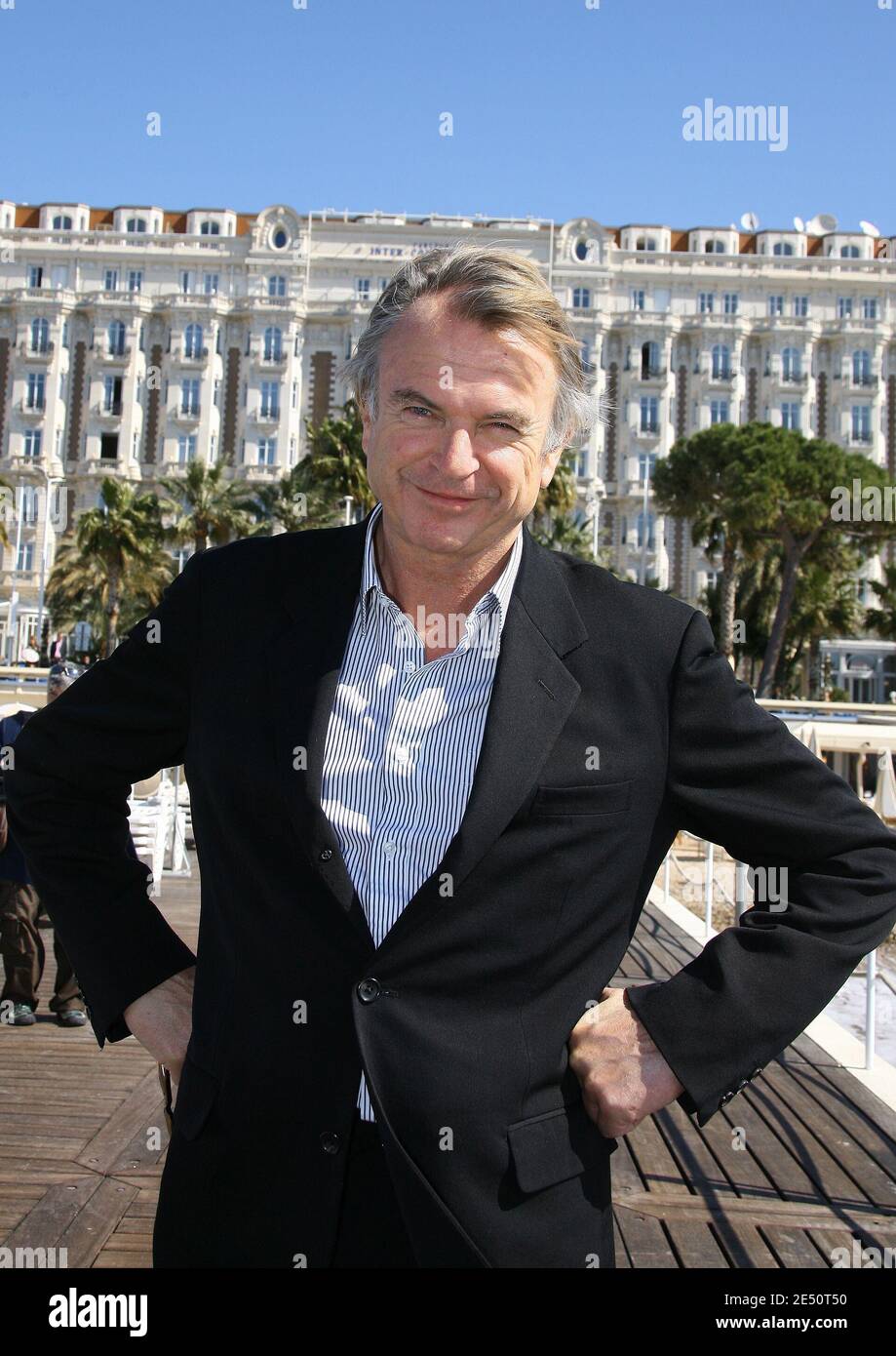 Sam neill actor hi-res stock photography and images - Alamy