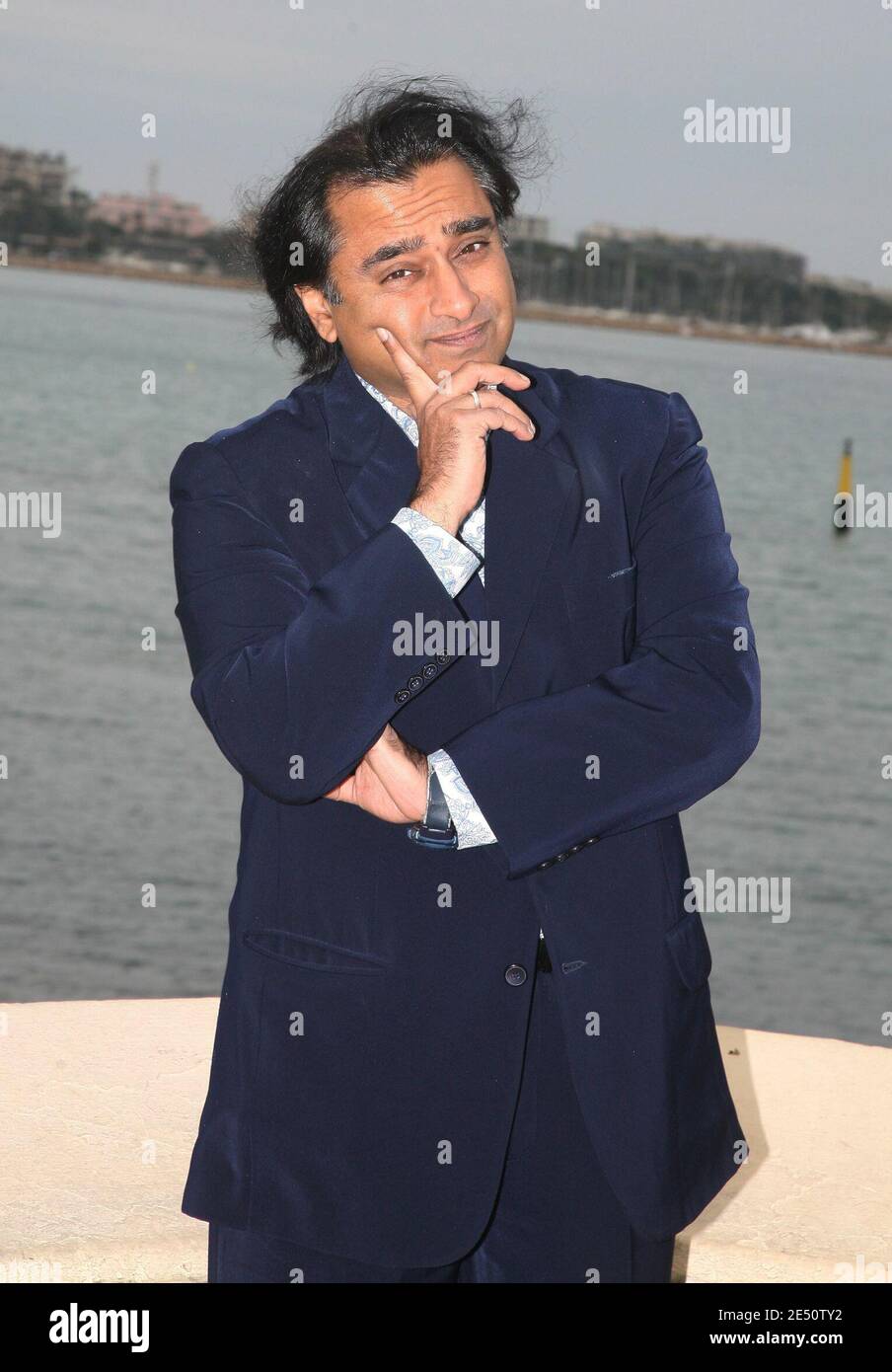 Actor sanjeev bhaskar hi-res stock photography and images - Alamy