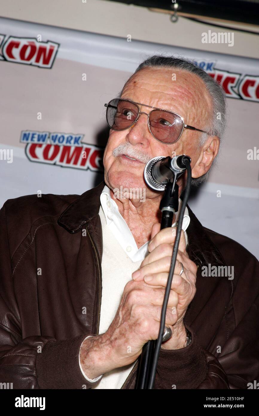 Stan Lee, founder of Marvel Comics, receives the first New York Comic ...