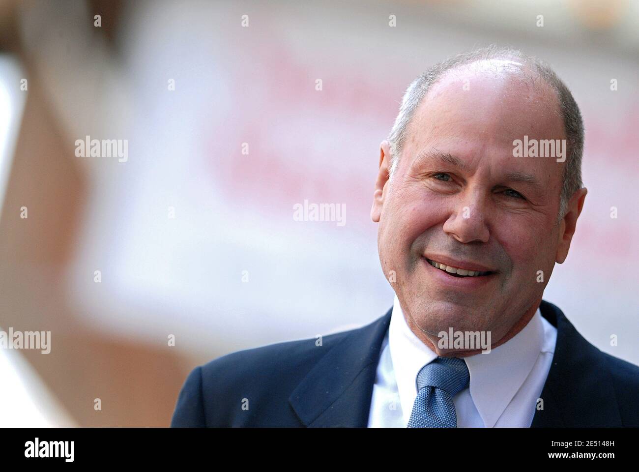Michael eisner disney hi-res stock photography and images - Alamy