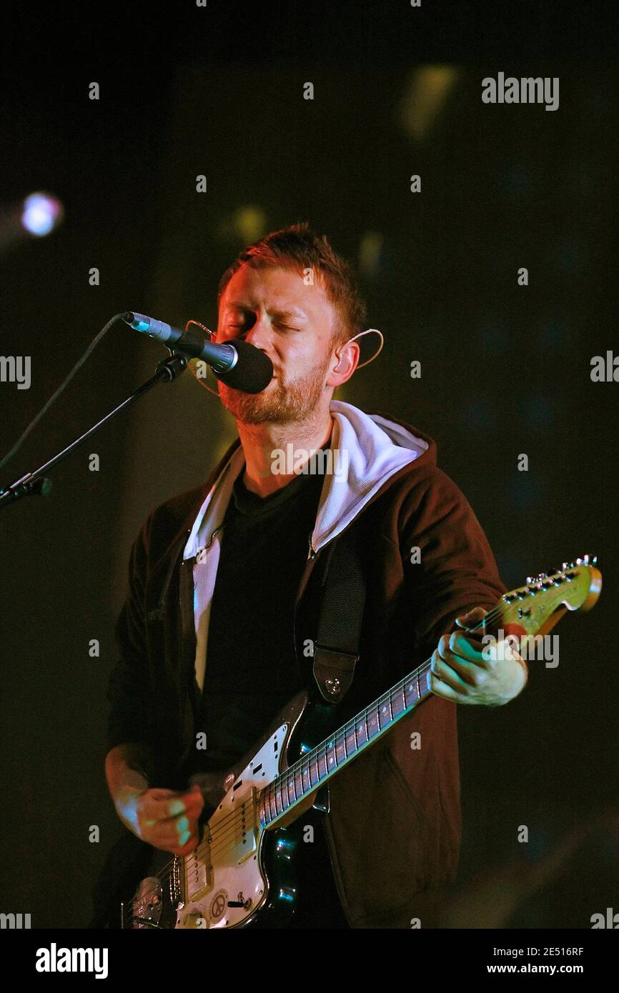 Photo of radiohead concerts hi-res stock photography and images - Alamy