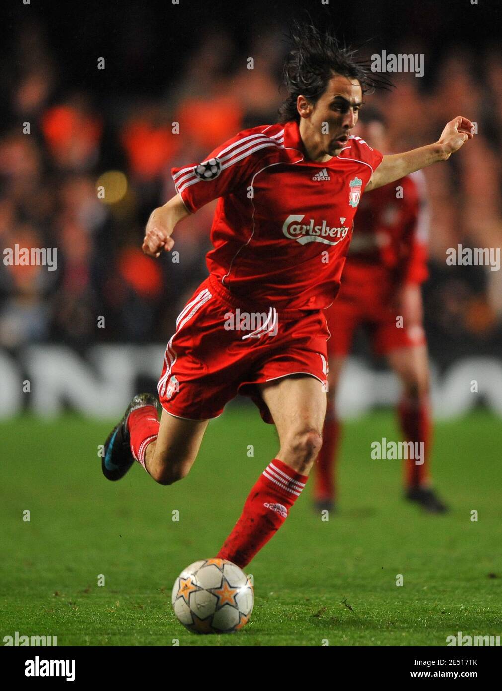 Yossi benayoun liverpool hi-res stock photography and images - Alamy