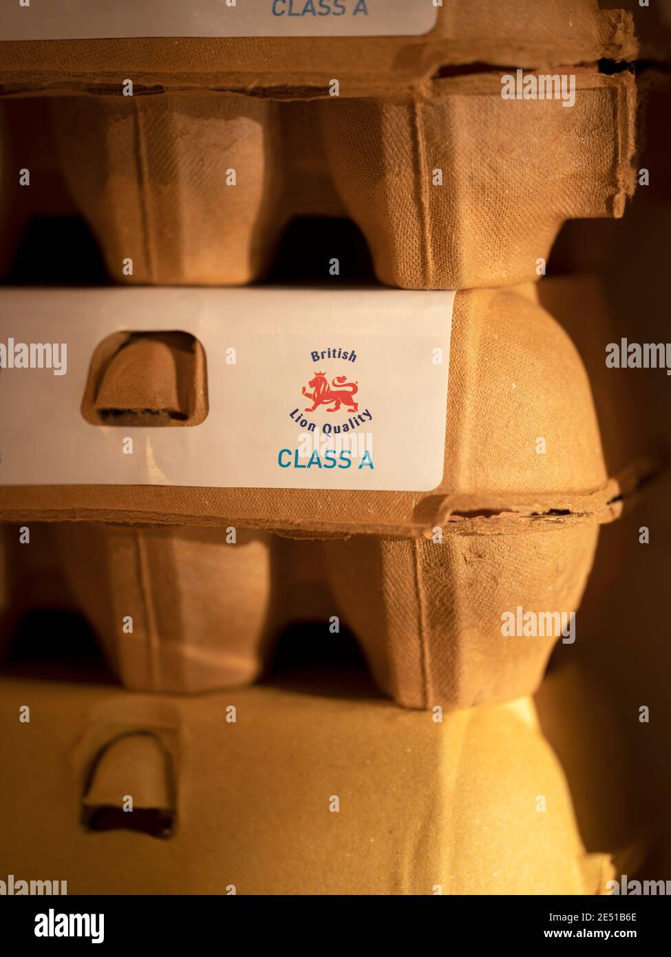 Egg boxes hi-res stock photography and images - Alamy