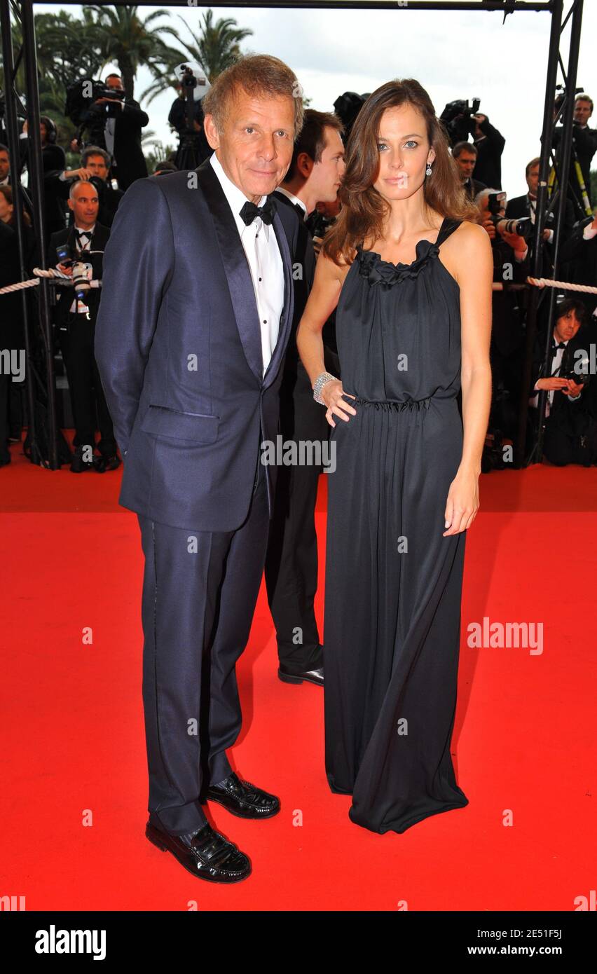 Patrick Poivre d'Arvor and his girlfriend Agathe Borne walking the ...