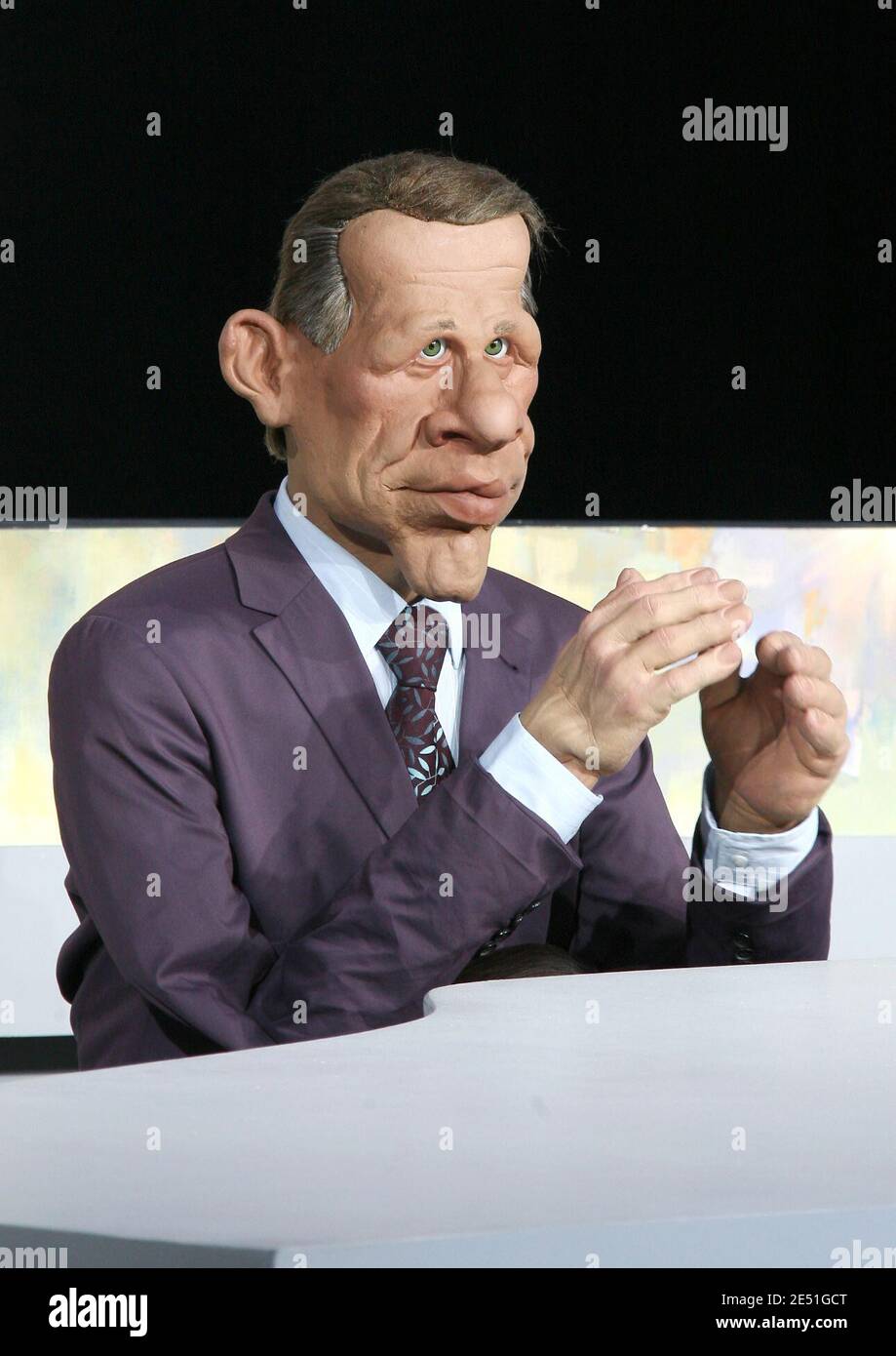 Les Guignols during the broadcasting of 'Le Grand Journal' TV show on ...