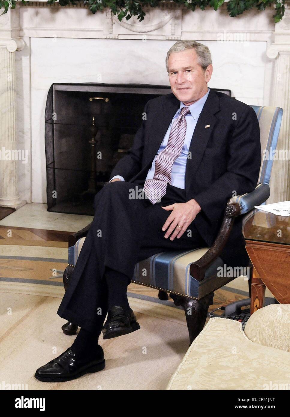 S allonge hi-res stock photography and images - Alamy