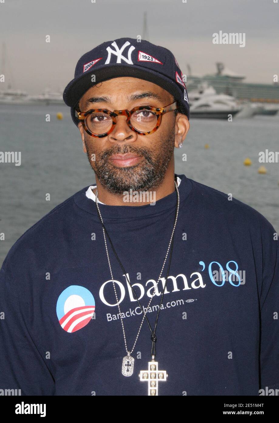 US director Spike Lee, wearing an Obama T-shirt, poses for pictures for ...