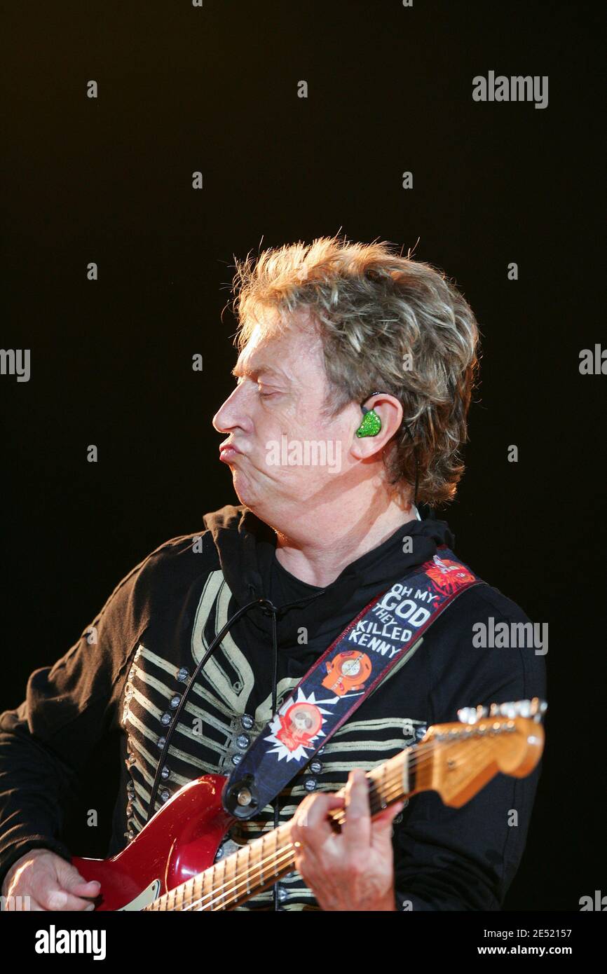 The police band andy summers hi-res stock photography and images - Alamy