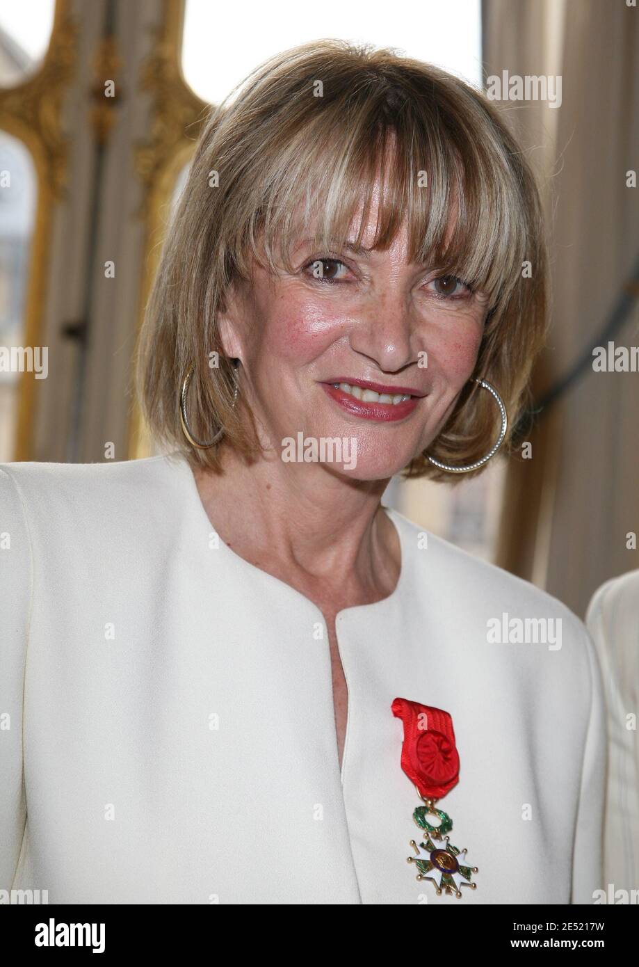 Eve Ruggieri receives the medal of officer in 'L'ordre national de la ...
