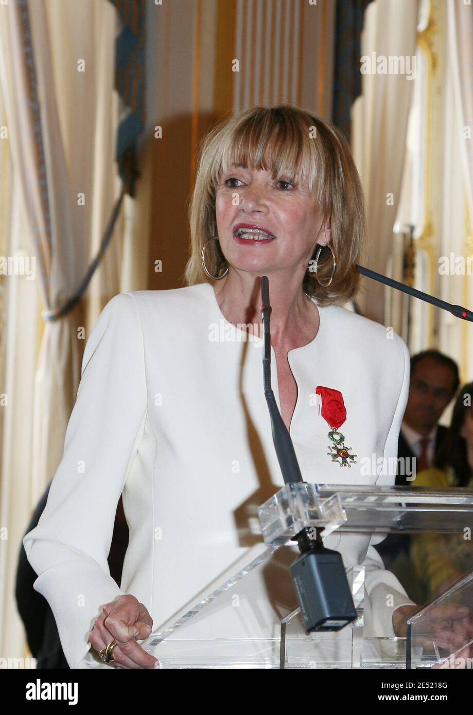 Eve Ruggieri receives the medal of officer in 'L'ordre national de la ...