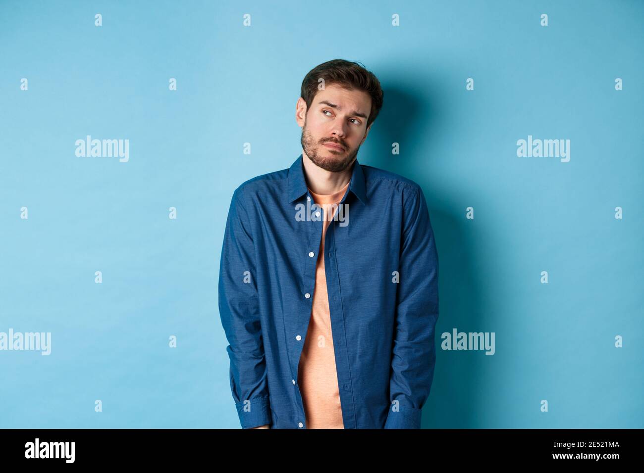 Unamused face hi-res stock photography and images - Alamy