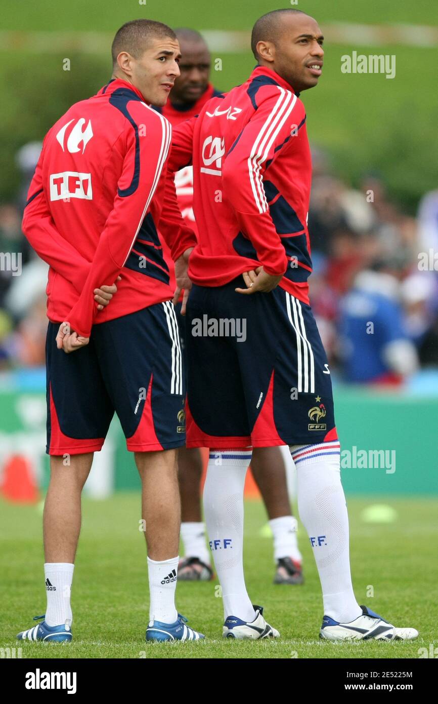 Thierry henry france national team hi-res stock photography and images ...
