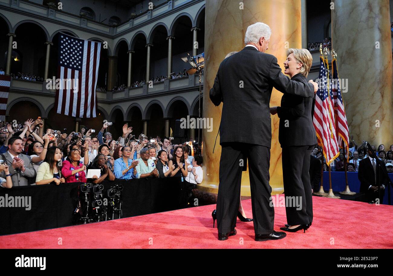 Sen. Hillary Rodham Clinton (D-NY) and her husband, former U.S ...