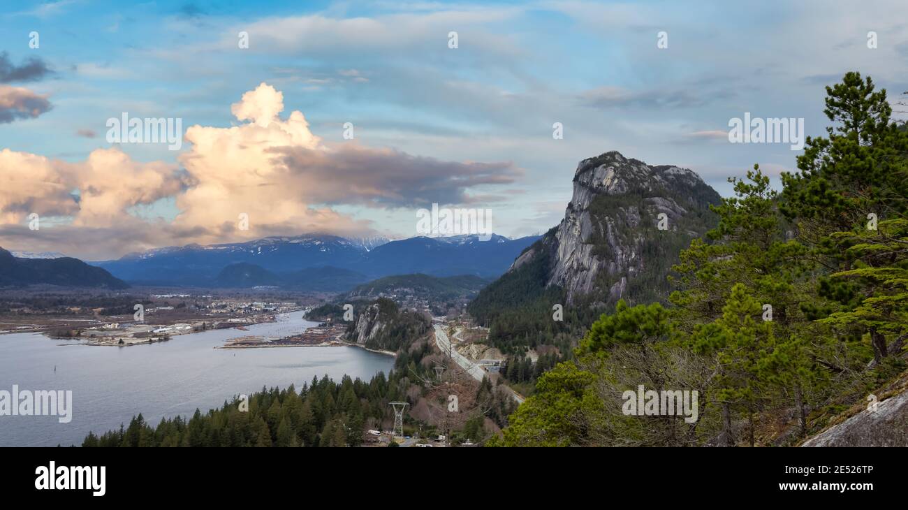 Cliffs of the squamish chief hi-res stock photography and images - Alamy