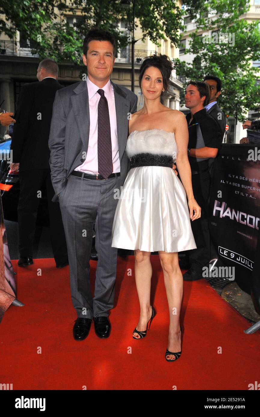 Actor Jason Bateman and his wife arriving at the world premiere of ...