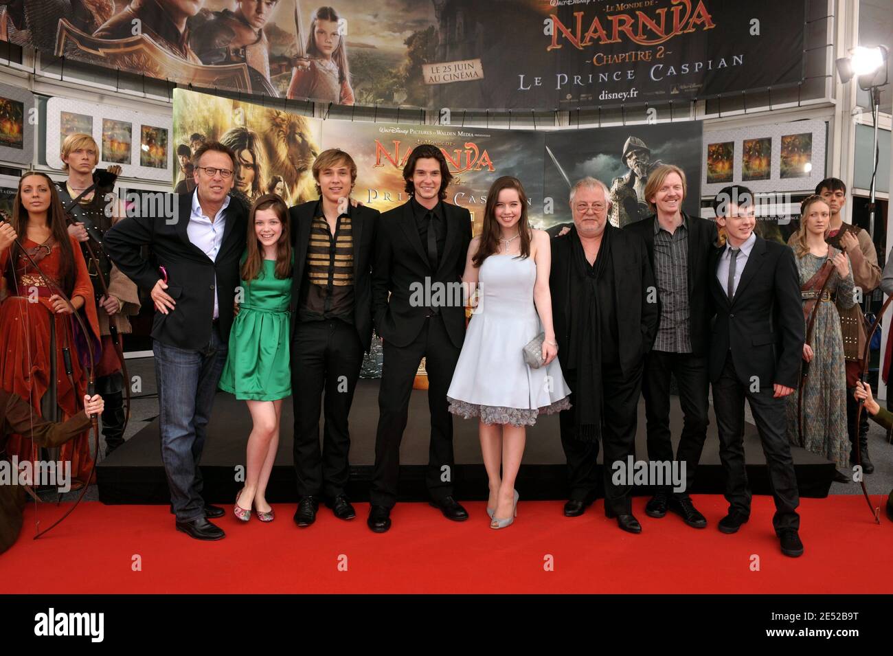 The cast and crew of the film The Chronicles of Narnia: Prince Caspian ...