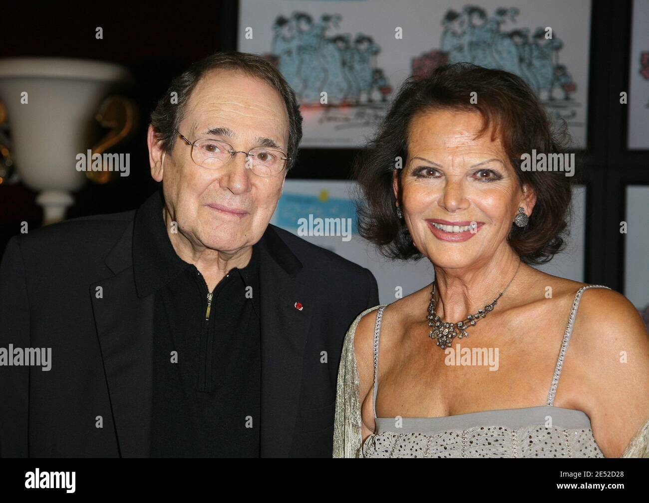 Claudia cardinale with refugees hi-res stock photography and images - Alamy